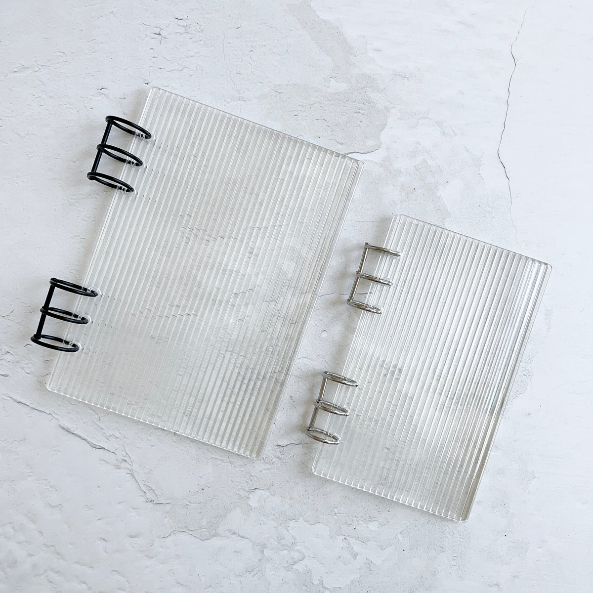 FLUTED ACRYLIC BINDER – Minimalistic Budget