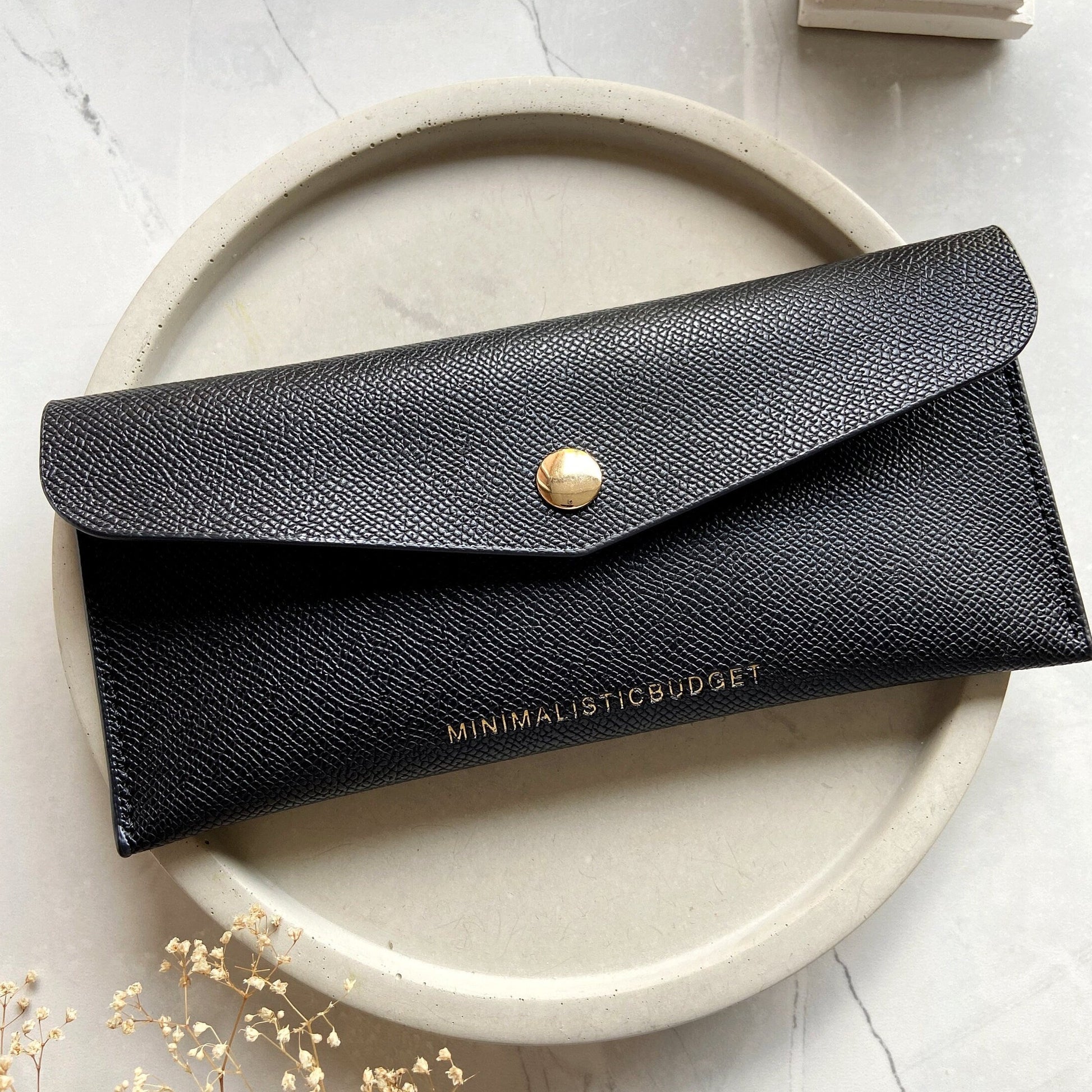 Minimalist Bank Pouch – Minimalistic Budget